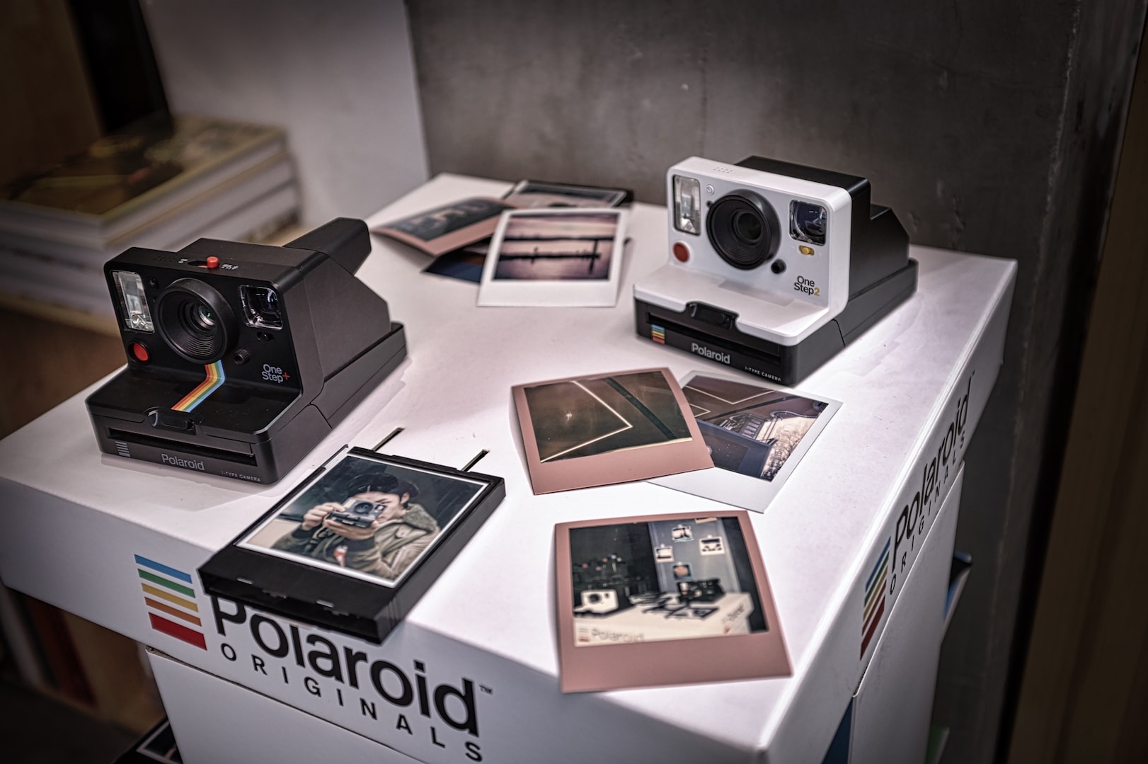 Magia Zdjęć Polaroid/Instax: Historia i Odrodzenie | HQ Fotolab Wrocław